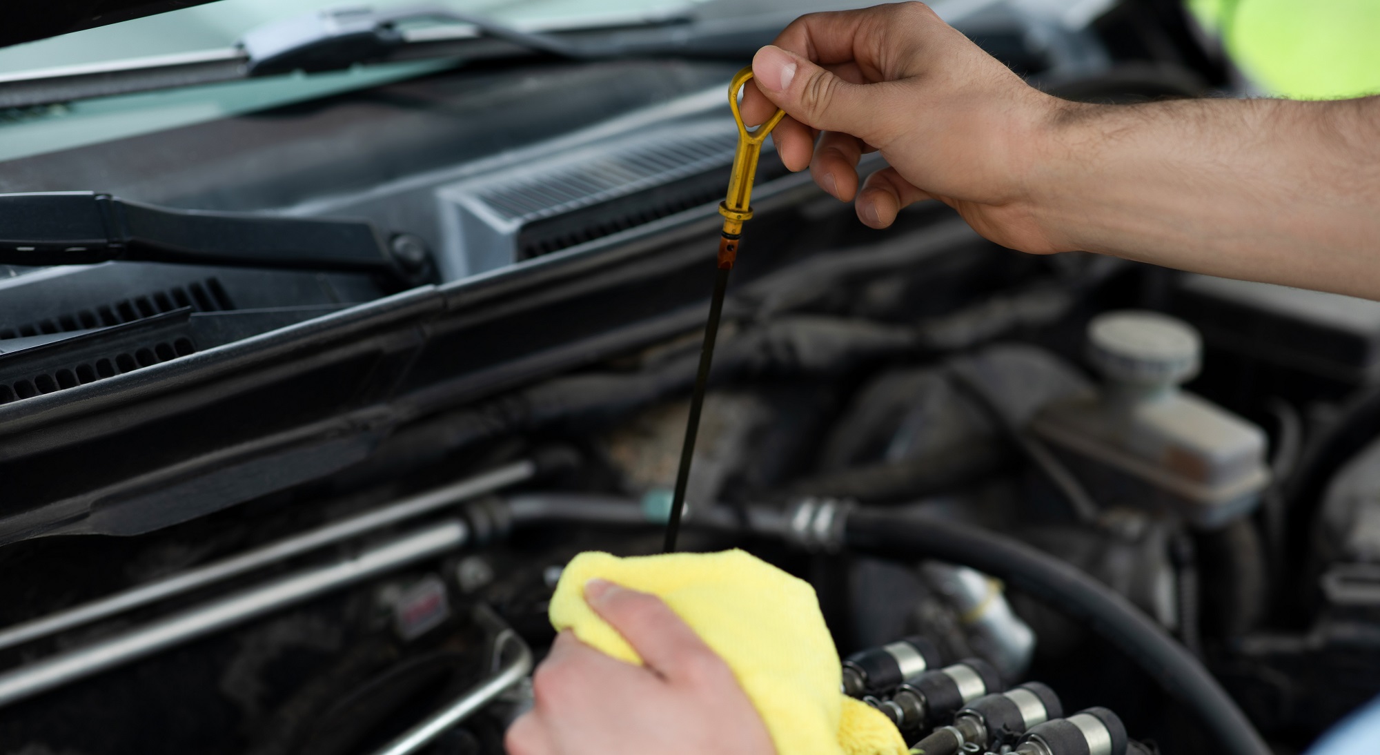 Overfilling your engine oil | sa move The RAA Magazine