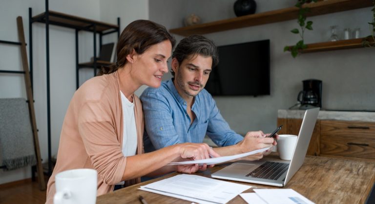 Save with the solar battery subsidy | sa move The RAA Magazine